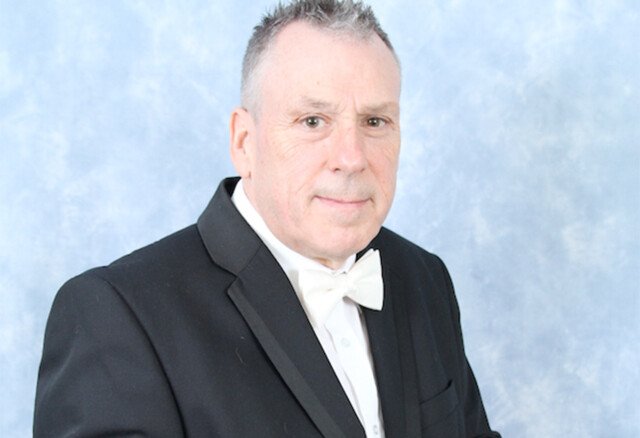 David Hirst » Arreglar para Música de latón